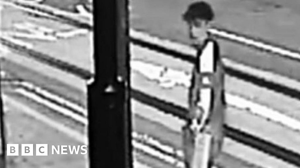 Sheffield rape: CCTV image released of man police want to trace - BBC News