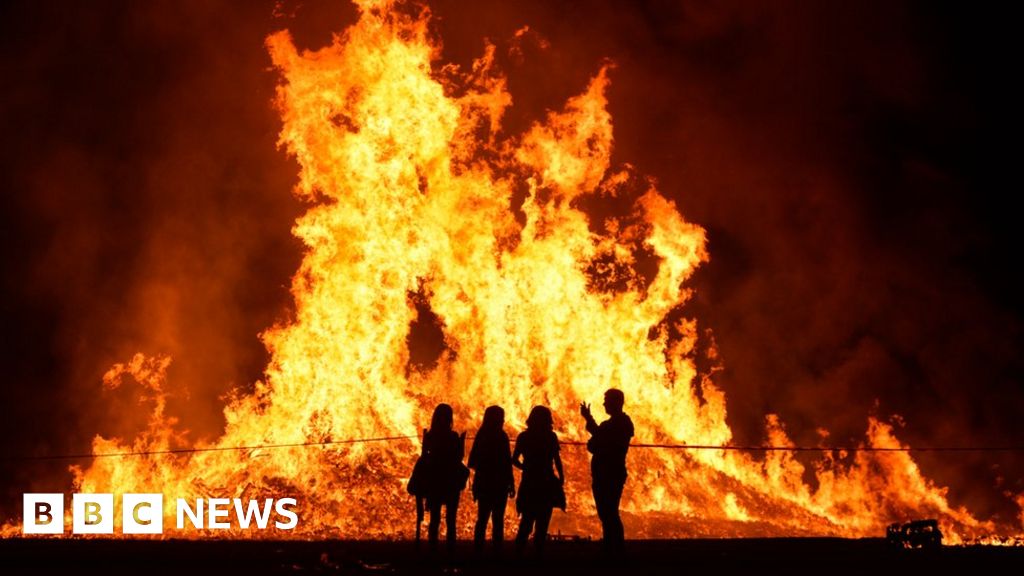 Twelfth: 57 potential offences reported at bonfires - BBC News