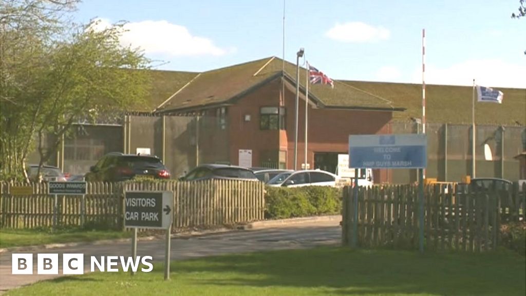 HMP Guys Marsh: Violence and drug use cut at 'concerning' prison - BBC News