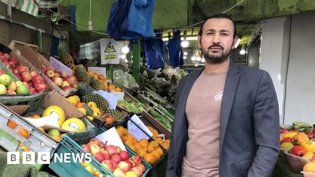 Peterborough Market: Traders' disappointment at losing stalls - BBC News