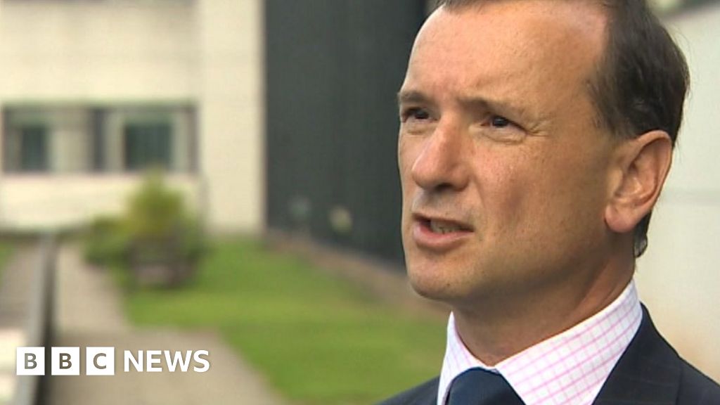 Alun Cairns: I've got to look farmers in the eye on trade - BBC News