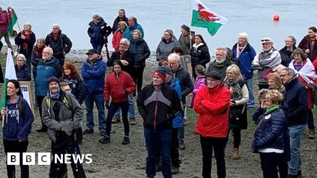 Second home protesters claim rural areas face housing crisis