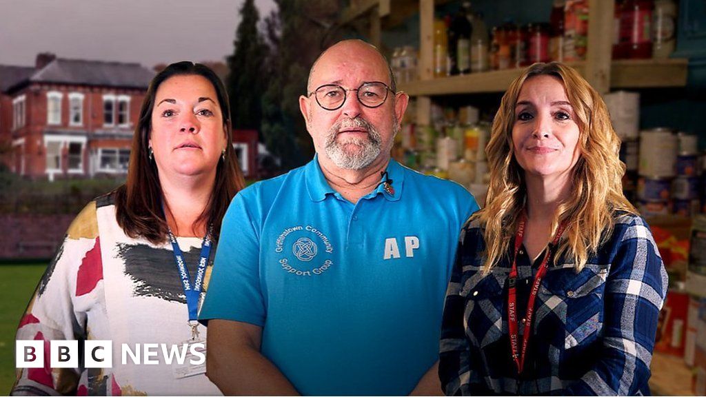 The Welsh community pulling together to feed families - BBC News