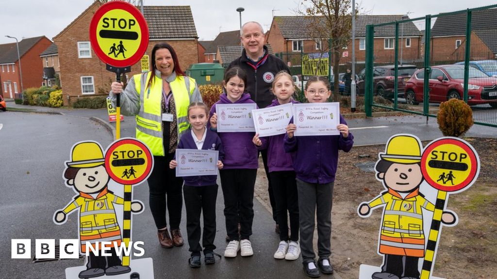 Colourful signs 'cut down' on parking incidents outside Rushden school