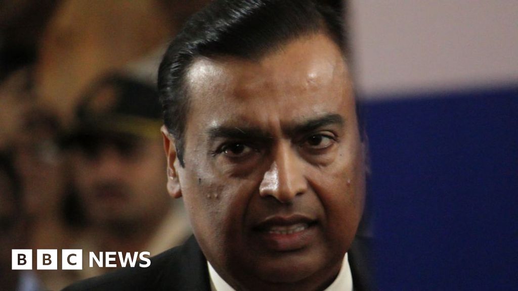 Mukesh Ambani: Asia's richest man takes on retail giant Amazon - BBC News
