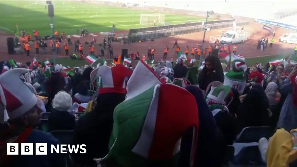 Iran football: Female fans celebrate historic moment - BBC News