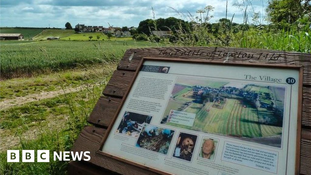 Battle of Towton protection extended by Historic England - BBC News