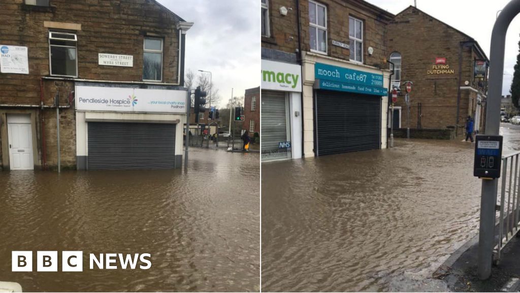 Storm Ciara: Anger after town floods for second time - BBC News