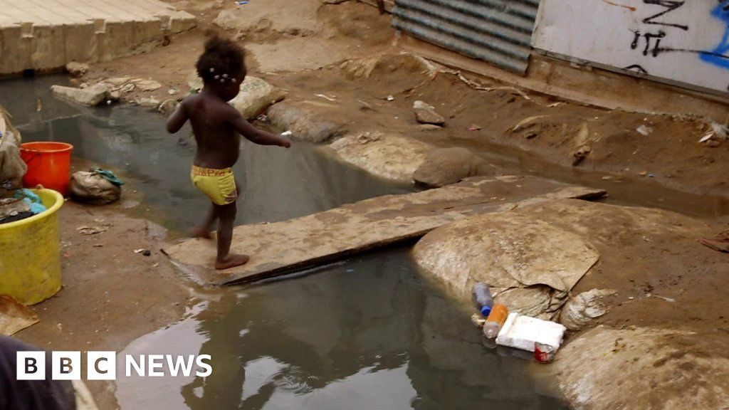 Luanda resident describes life next to an open sewer in Angola