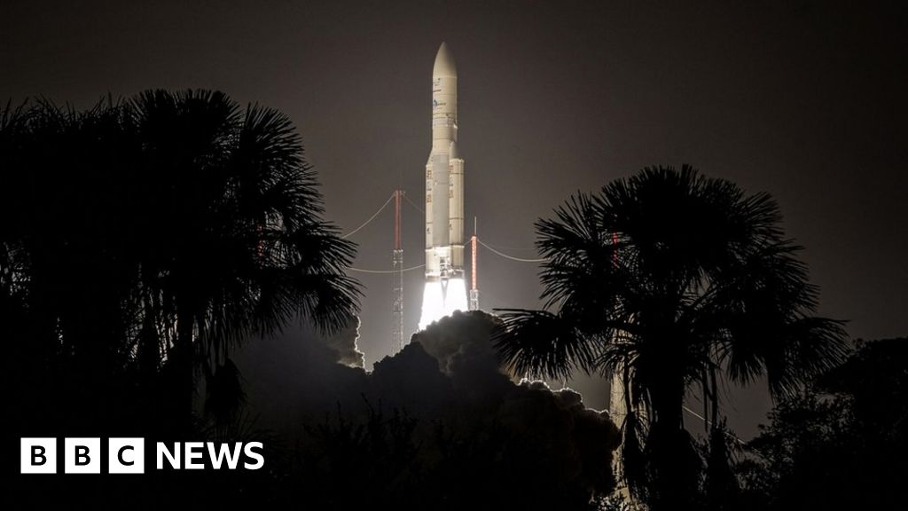 Intelsat rolls out Epic next-gen satellite system - BBC News