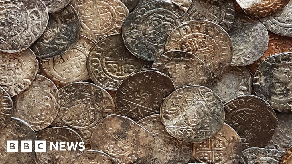 Watton medieval silver coin hoard was probably a lost purse