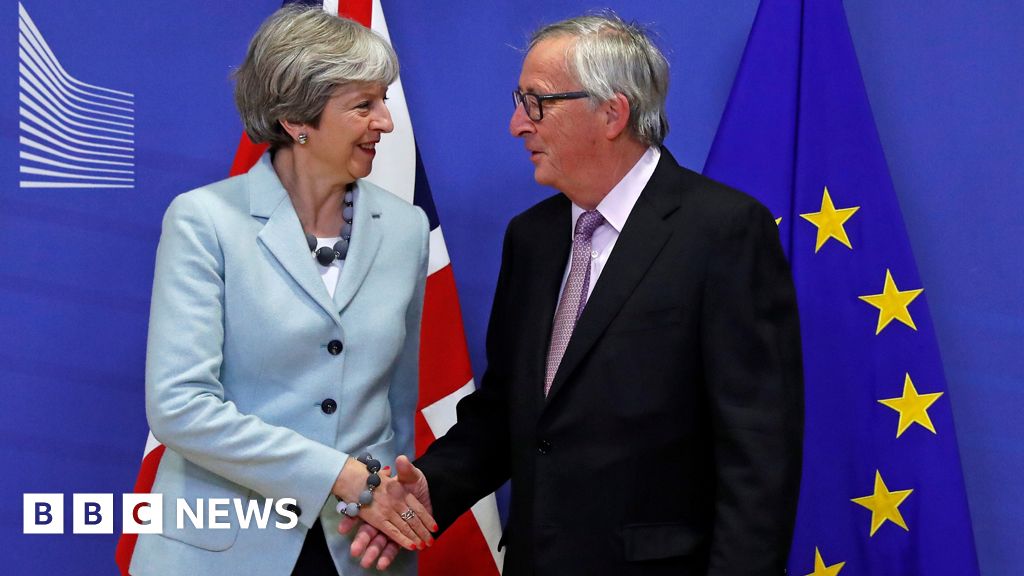 Brexit: 'Breakthrough' deal paves way for future trade talks - BBC News