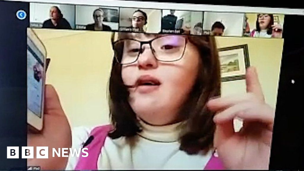 Coronavirus: The dancers with Down's syndrome who won't stop