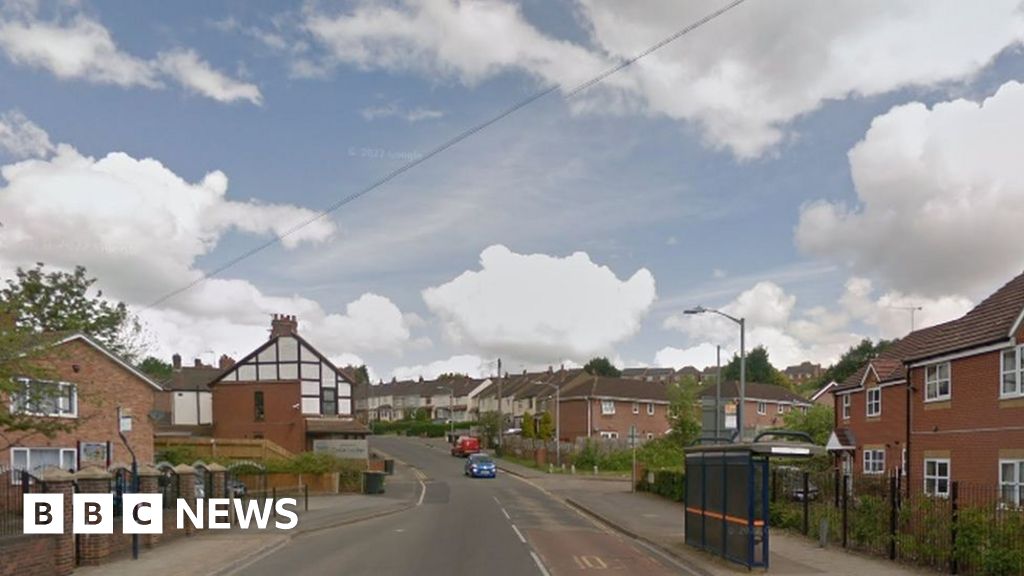 Five people arrested for murder in Nuneaton are released on bail