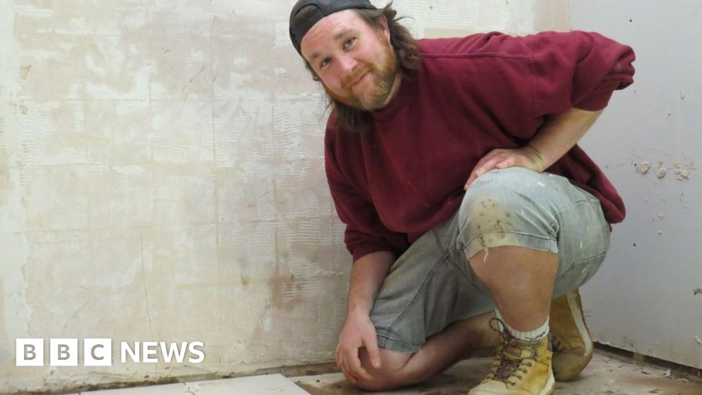 Cost of living: Derby dad's £50 boots helped him get back on his feet ...