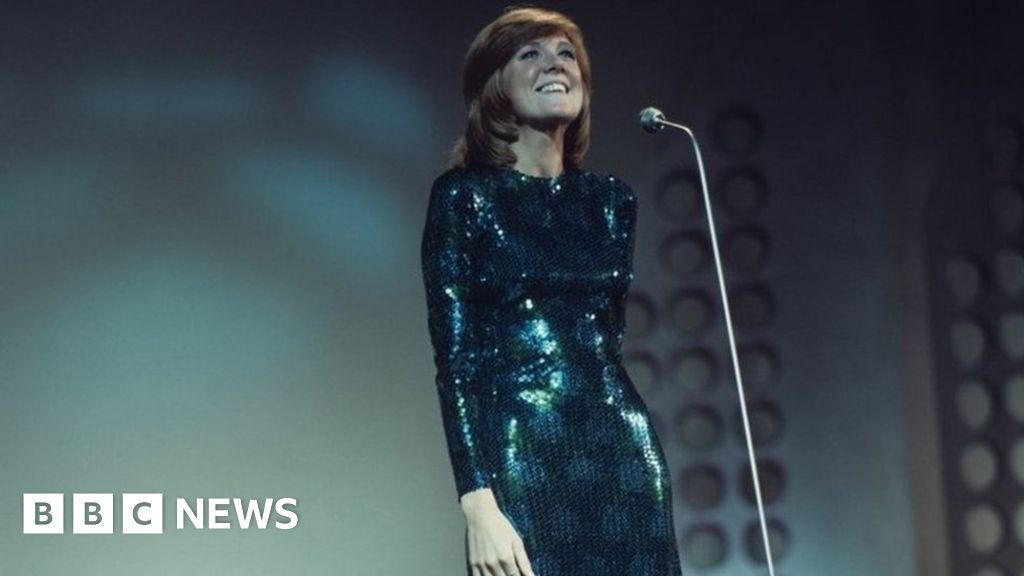 Cilla Black: In pictures - BBC News