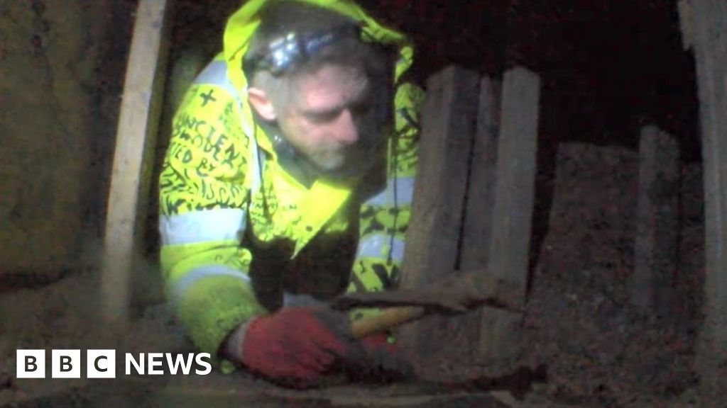 HS2 tunnel protest: Activists in 'great danger' as weather worsens