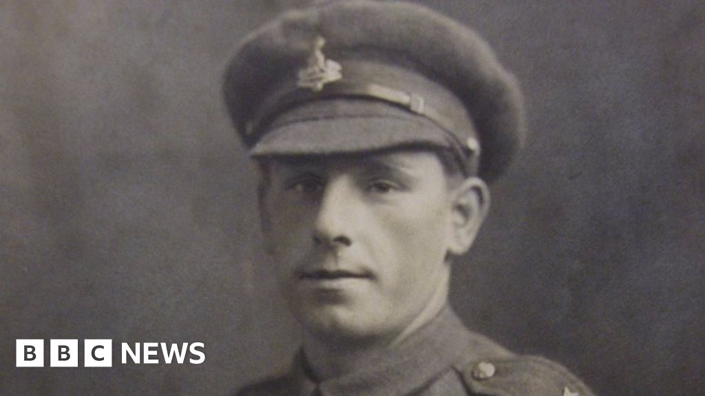Stone for 'gallant' VC soldier unveiled in Murton