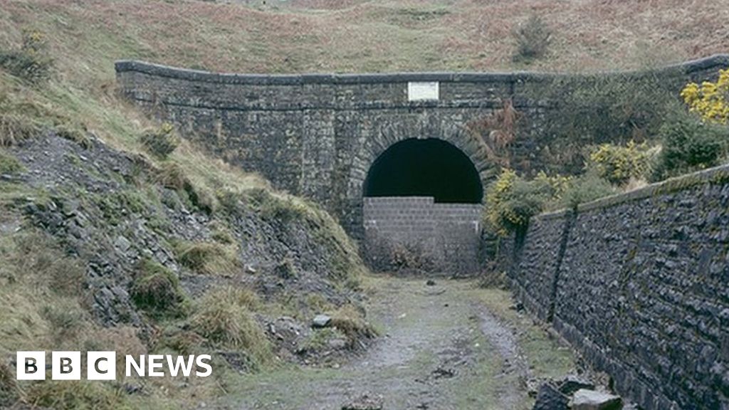 Rhondda tunnel step closer after Welsh Government grant - BBC News
