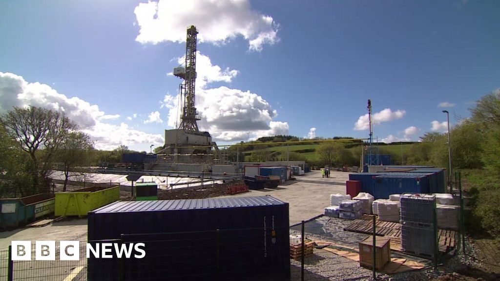 Eden Project: Drilling starts for geothermal power - BBC News