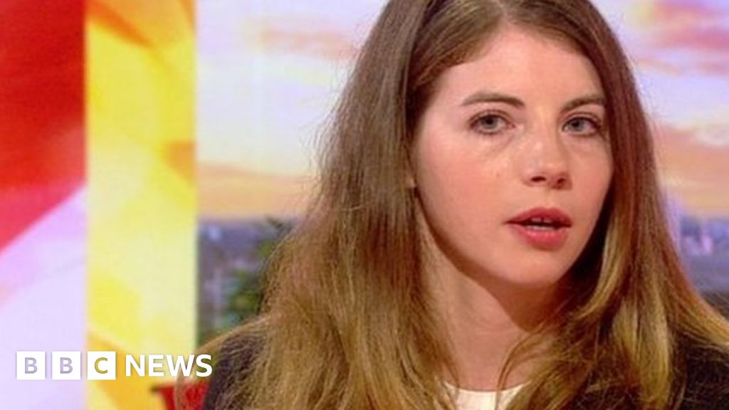 Asylum aid charity: Migrant crisis 'disgraceful' - BBC News