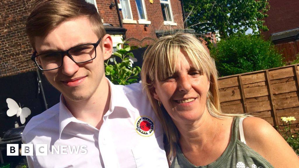 Brexit: The divide between generations - BBC News