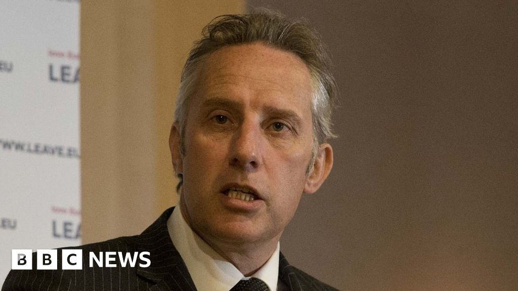 I will not quit as MP, says DUP's Ian Paisley - BBC News