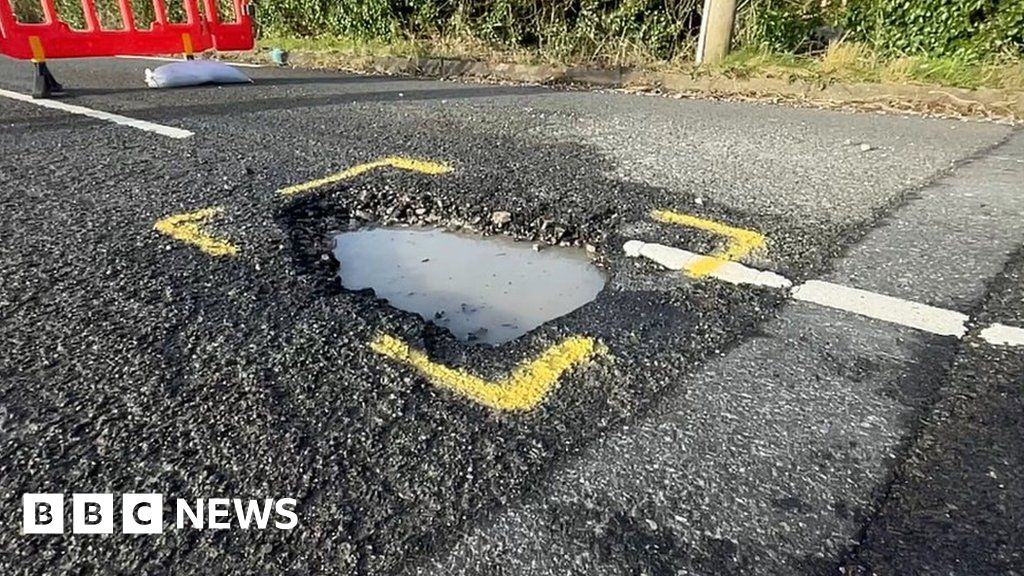 Derbyshire's pothole problem: Your questions answered - BBC News