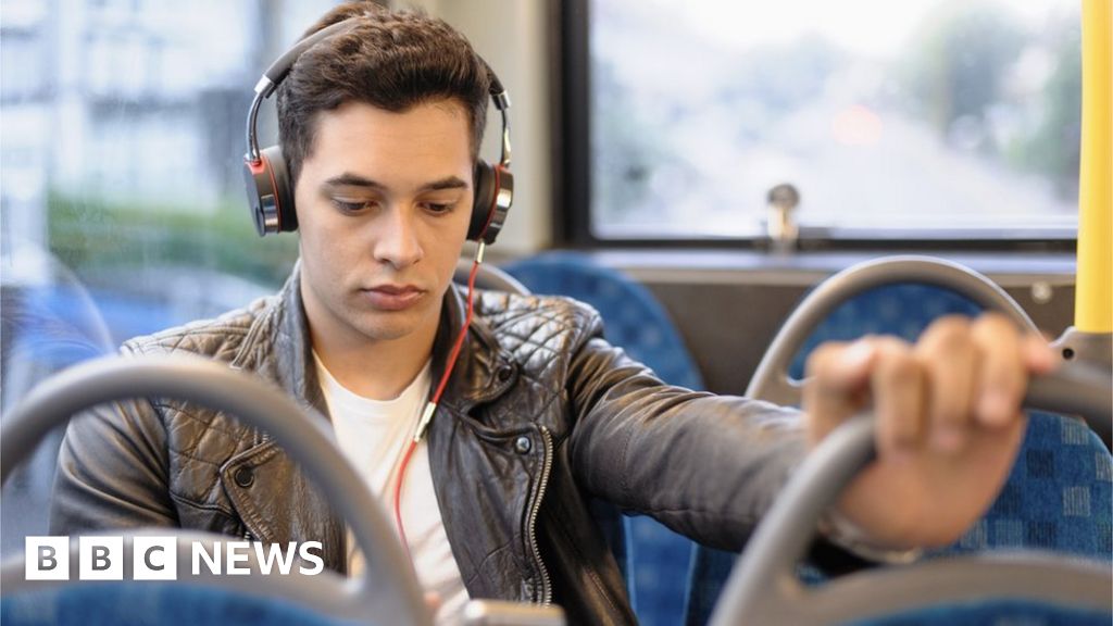 Free bus scheme for under-22s clocks up 21 million journeys - BBC News