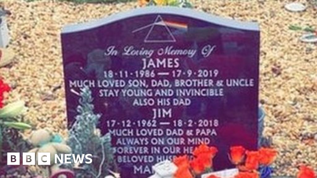 Relatives fear bodies are 'floating in water' at Ayr Cemetery