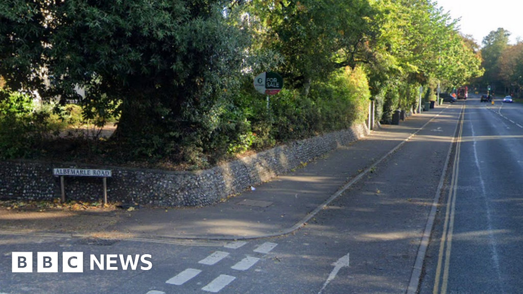 Norwich: Cyclist dies after collision with car at junction Norwich: Cyclist dies after collision with car at junction