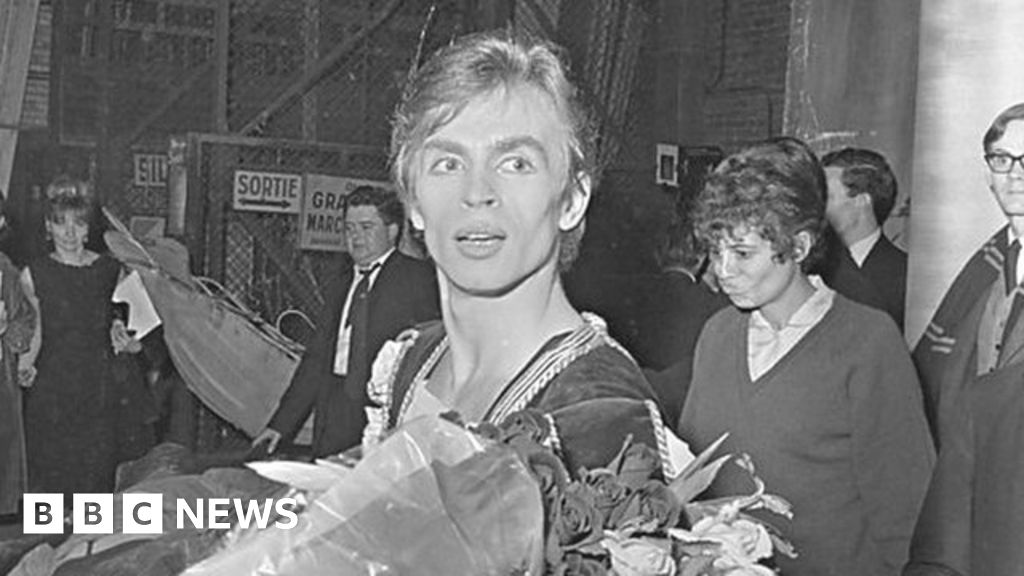 Rudolf Nureyev's great leap to freedom - BBC News