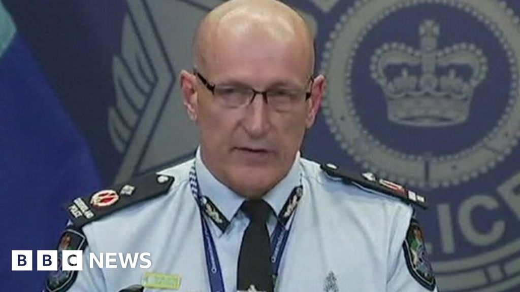 Australia: Backpacker stabbed to death in Australian hostel - BBC News