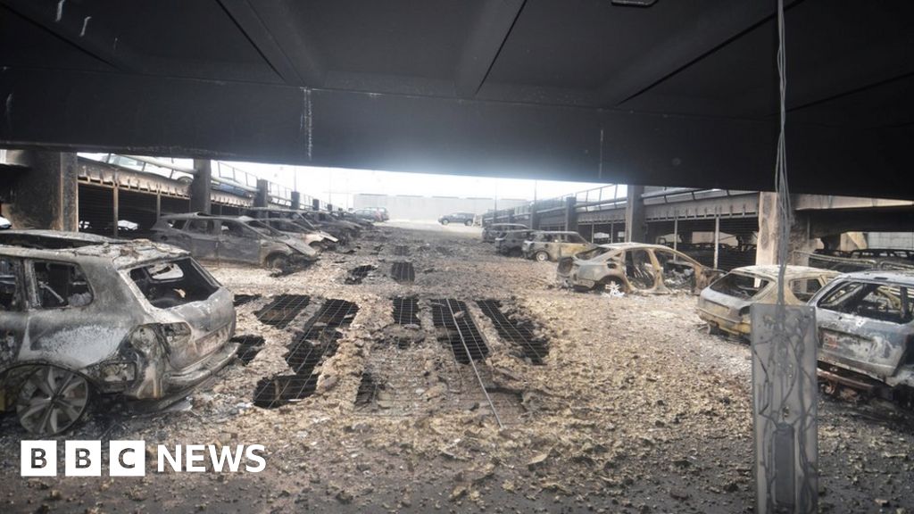 'Ferocious' fire ripped through Liverpool Echo Arena car park - BBC News