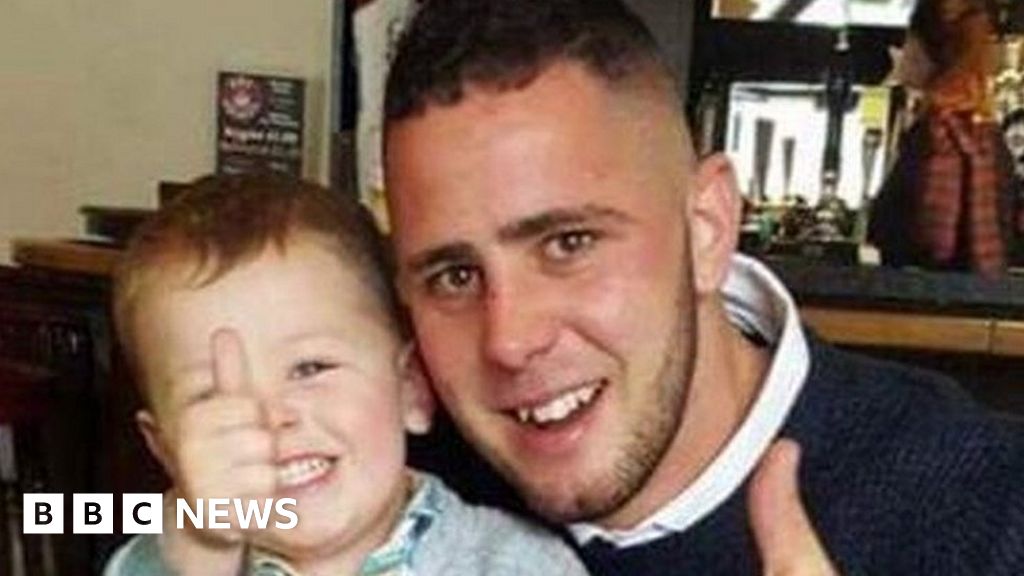Tribute to Consett crash victim Lenny Duego's 'huge heart' - BBC News