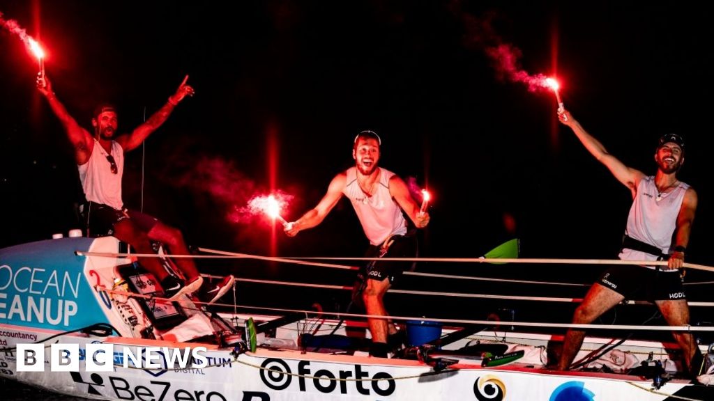 Team from Norfolk set Mid-Pacific rowing record as first male trio