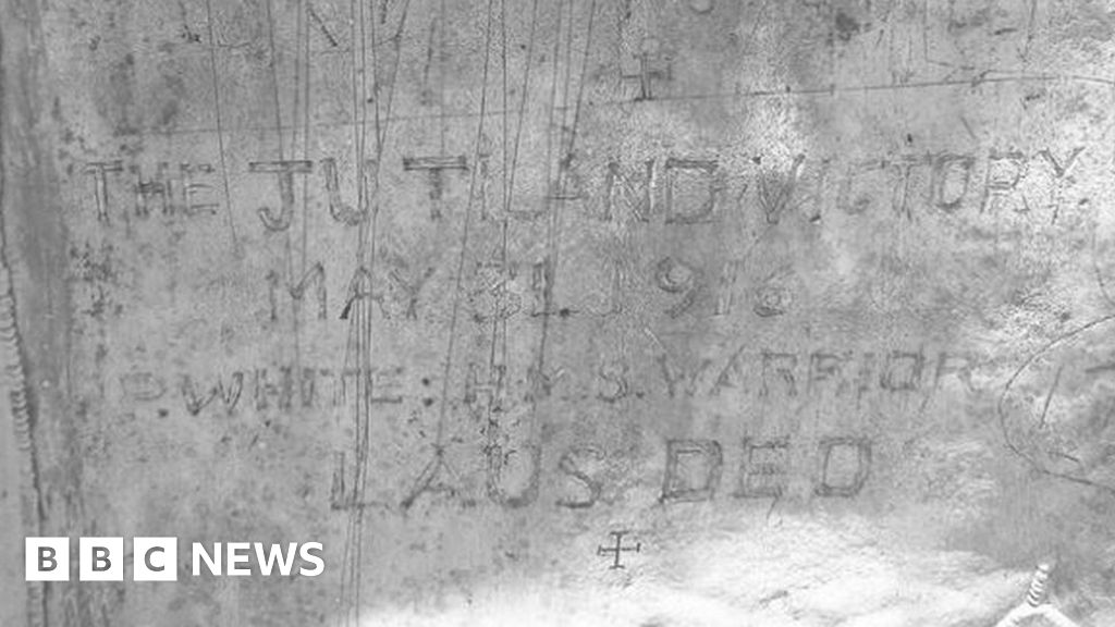 Damerham church's engraved lead stolen from roof - BBC News