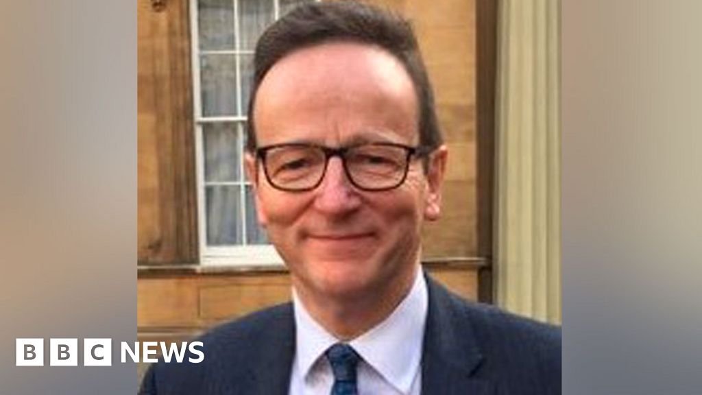 Former police chief to head Scotland's drugs death taskforce - BBC News