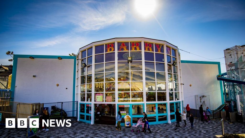 Former Barry's theme park in Portrush aims reopen at Easter - BBC News