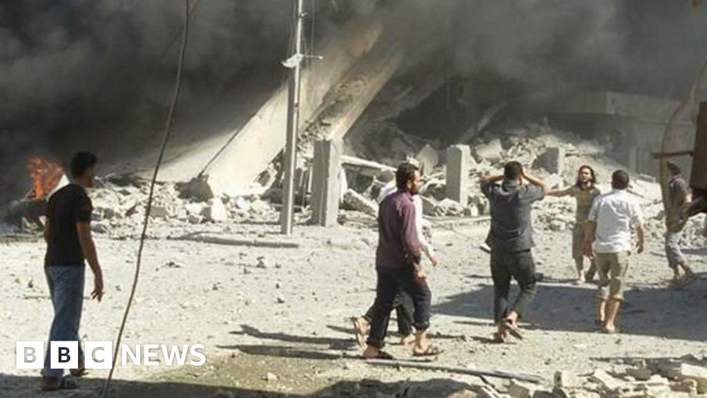 Syria conflict: Activist describes 'frightening Russian air strike ...