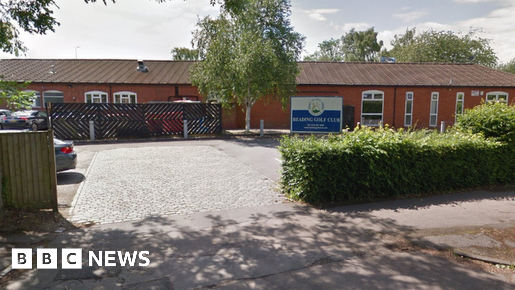 Reading Golf Course: New homes plan unveiled - BBC News