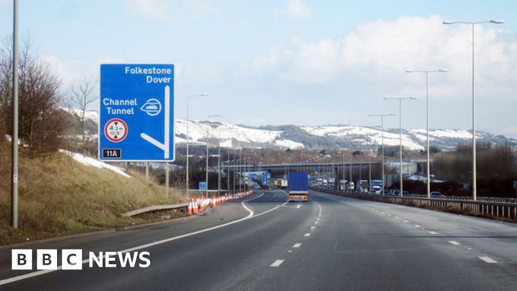 M20 motorway death crash suspect charged - BBC News