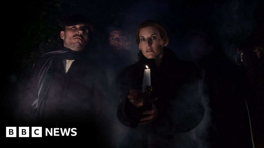 JB Priestley horror tale Benighted adapted for stage - BBC News