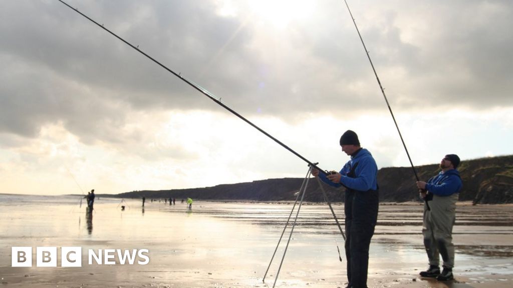 East Yorkshire: Beach angling championship celebrates 30th anniversary ...