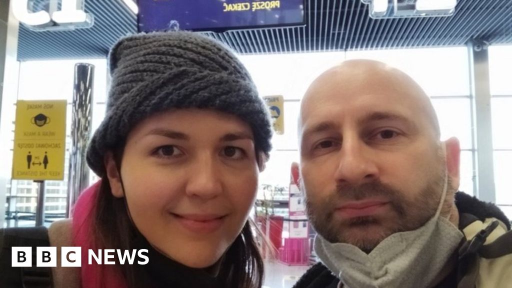 Ukraine: Journalist who fled to UK praises 'amazing' reception - BBC News