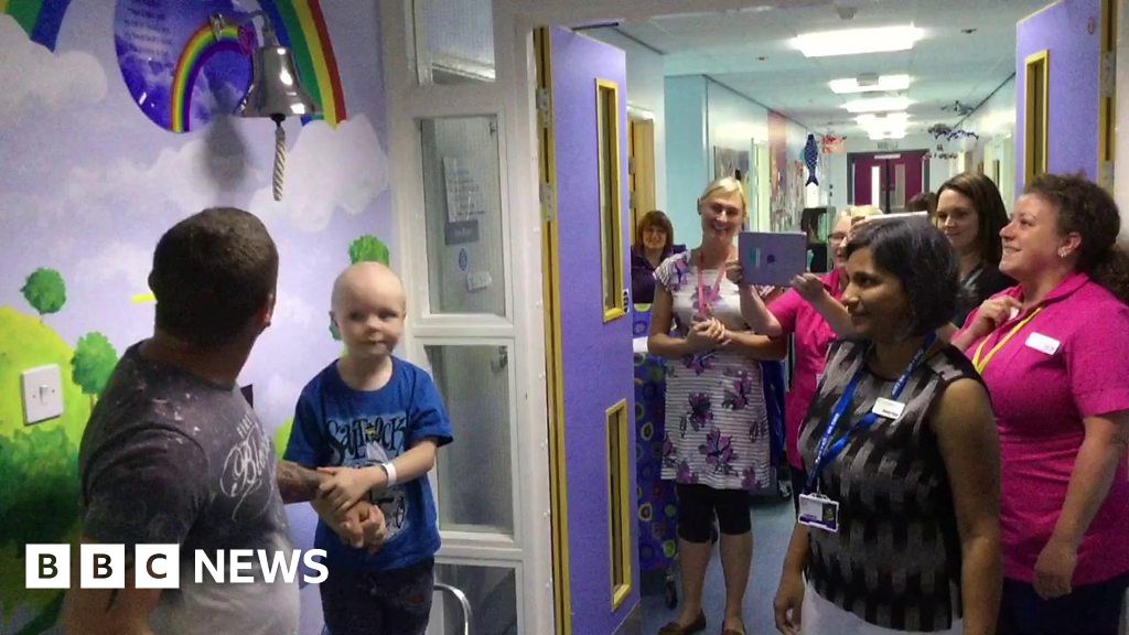 Sounding the bell for beating cancer - BBC News