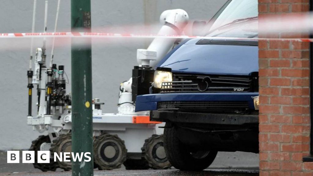 Belfast bomb: Dissident republican 'new IRA' claims prison officer ...