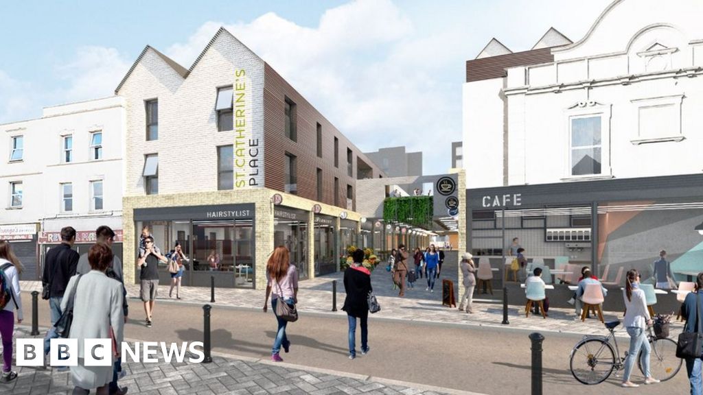 'Run-down' shopping centre plans set for refusal - BBC News