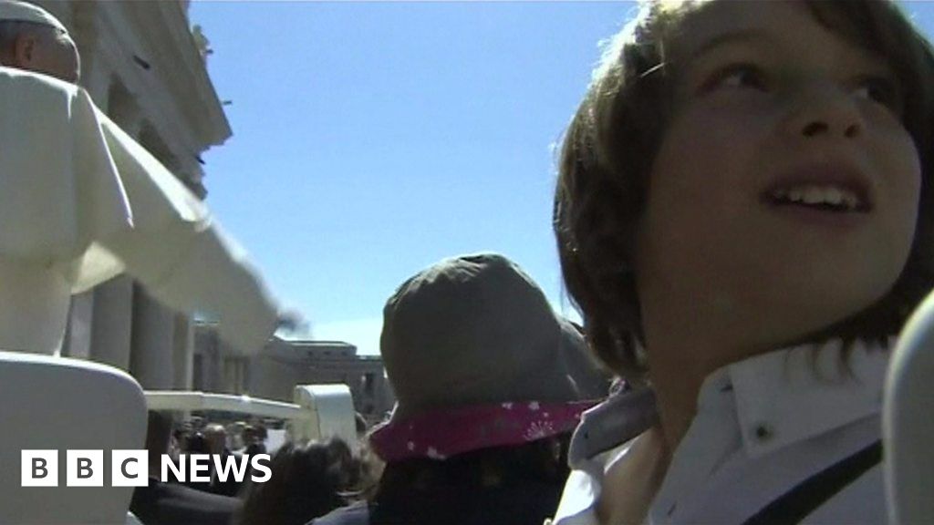 Hitching a lift with His Holiness - BBC News