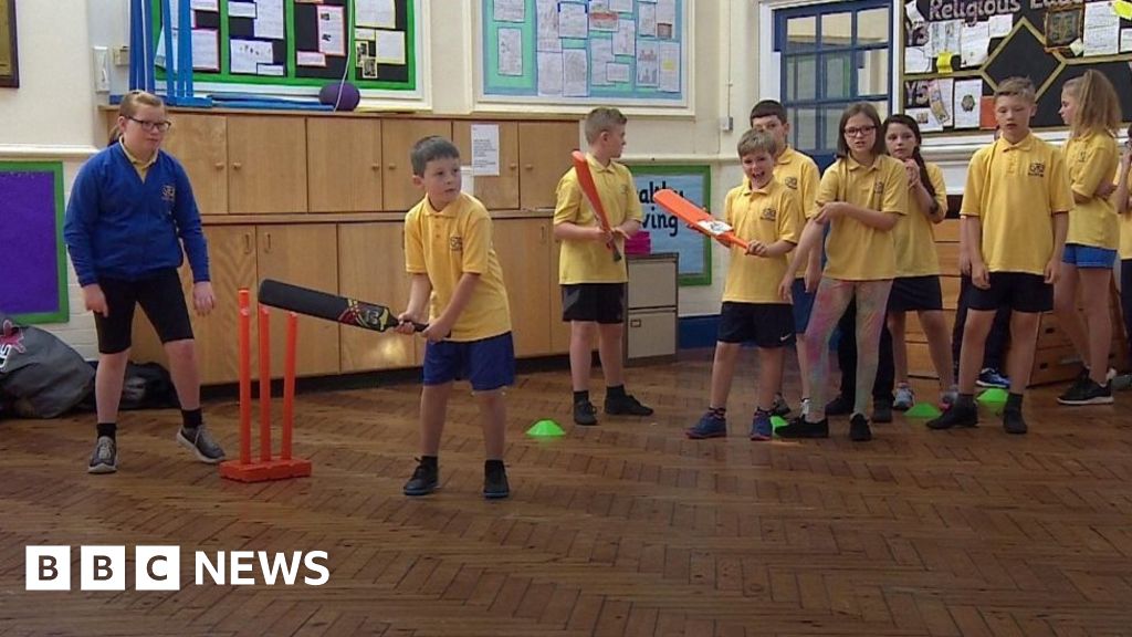 Cricket scheme inspires school children in Scarborough